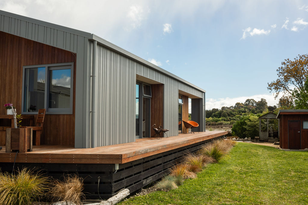 MAPUA HOME – SMALL LIVING | architecture studio mapua